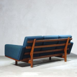 Hans J. Wegner GE236 Sofa 3 Seater Afroromosia Teak - MOTO FURNITURE 北欧家具 ウェグナー フィンユール